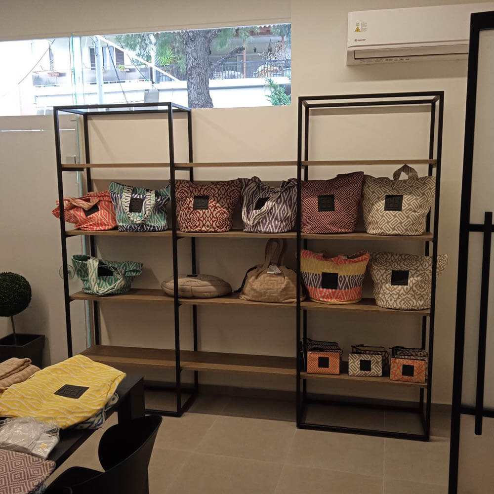 El Bags Tsantilis Store